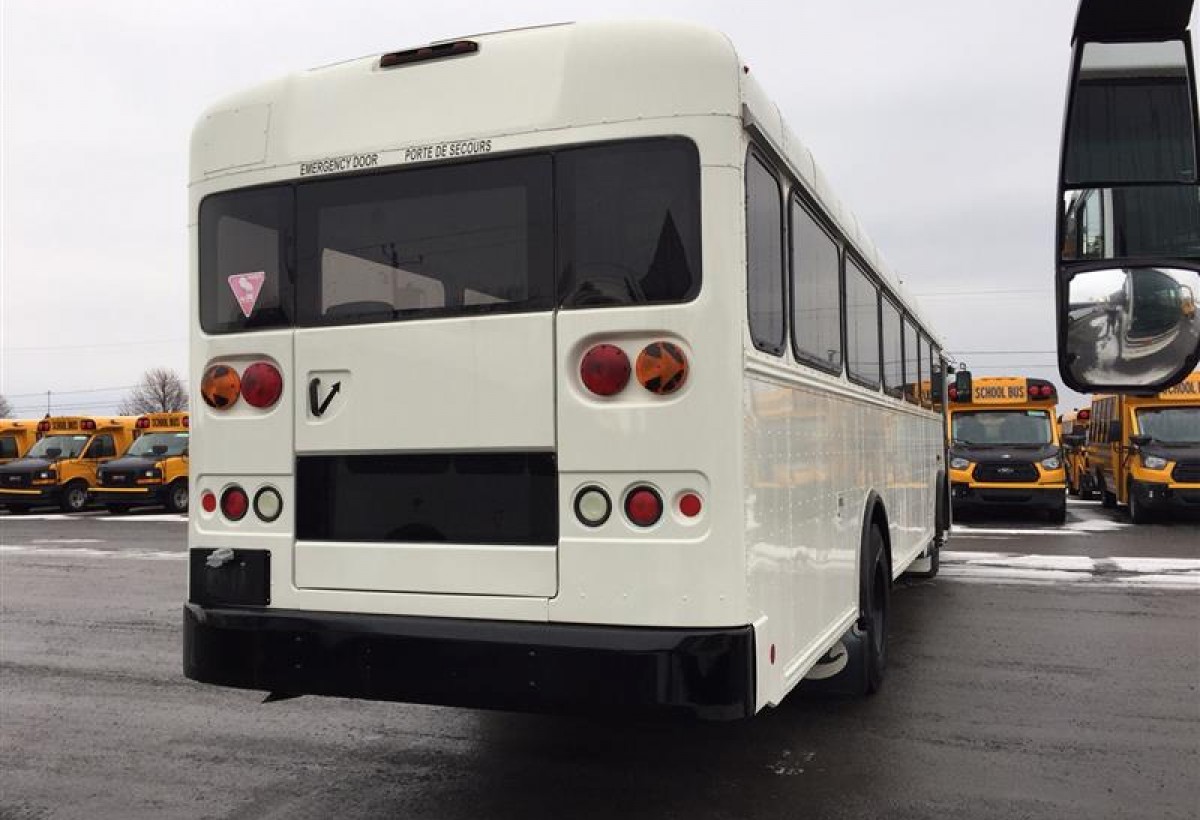 2014 BLUE BIRD TX3 - Girardin Blue Bird