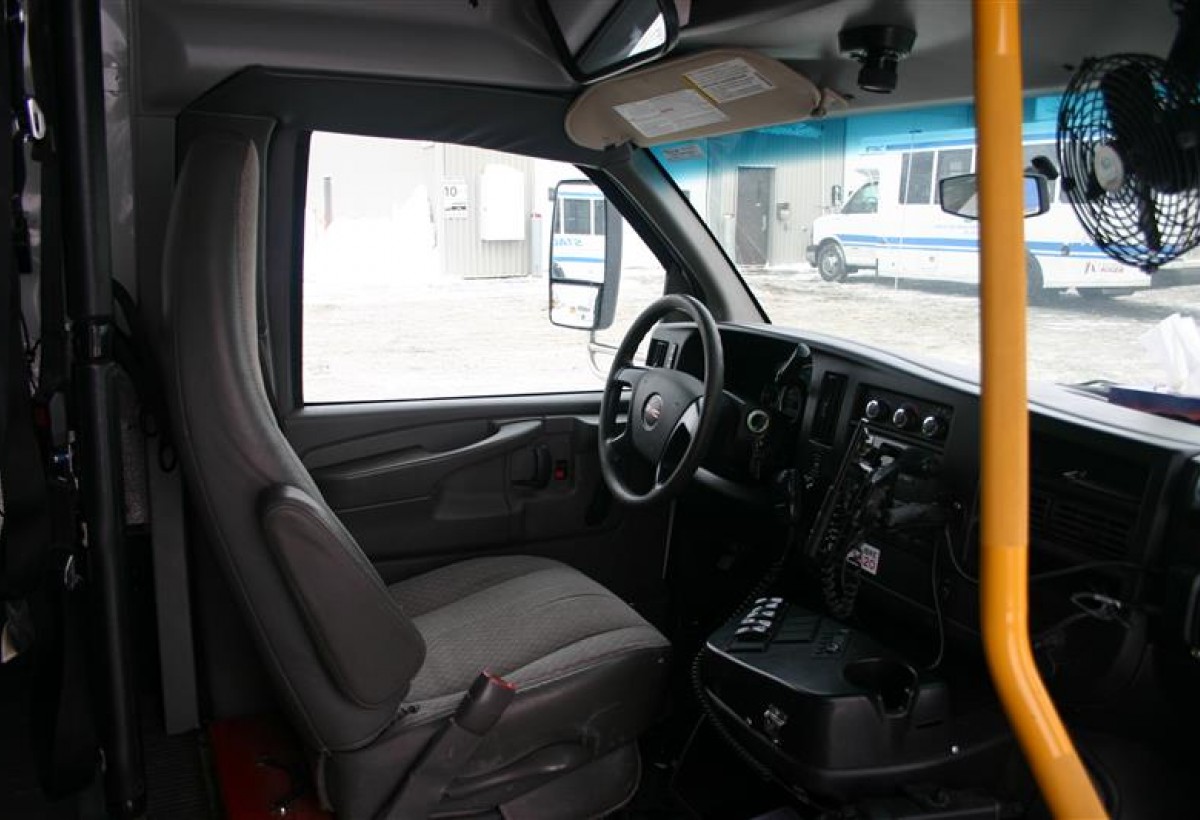 Minibus G5 Micro Bird Nordik GMC Adapté 2014 - Girardin Blue Bird