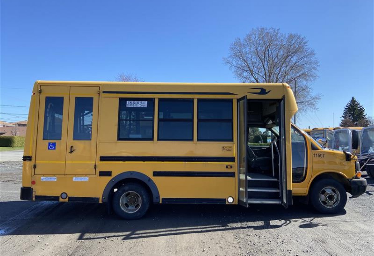 2011 MICRO BIRD G5 GMC - Girardin Blue Bird