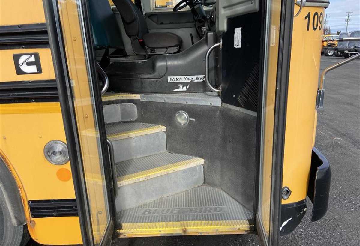 BLUE BIRD TC3000 2010 - Girardin Blue Bird