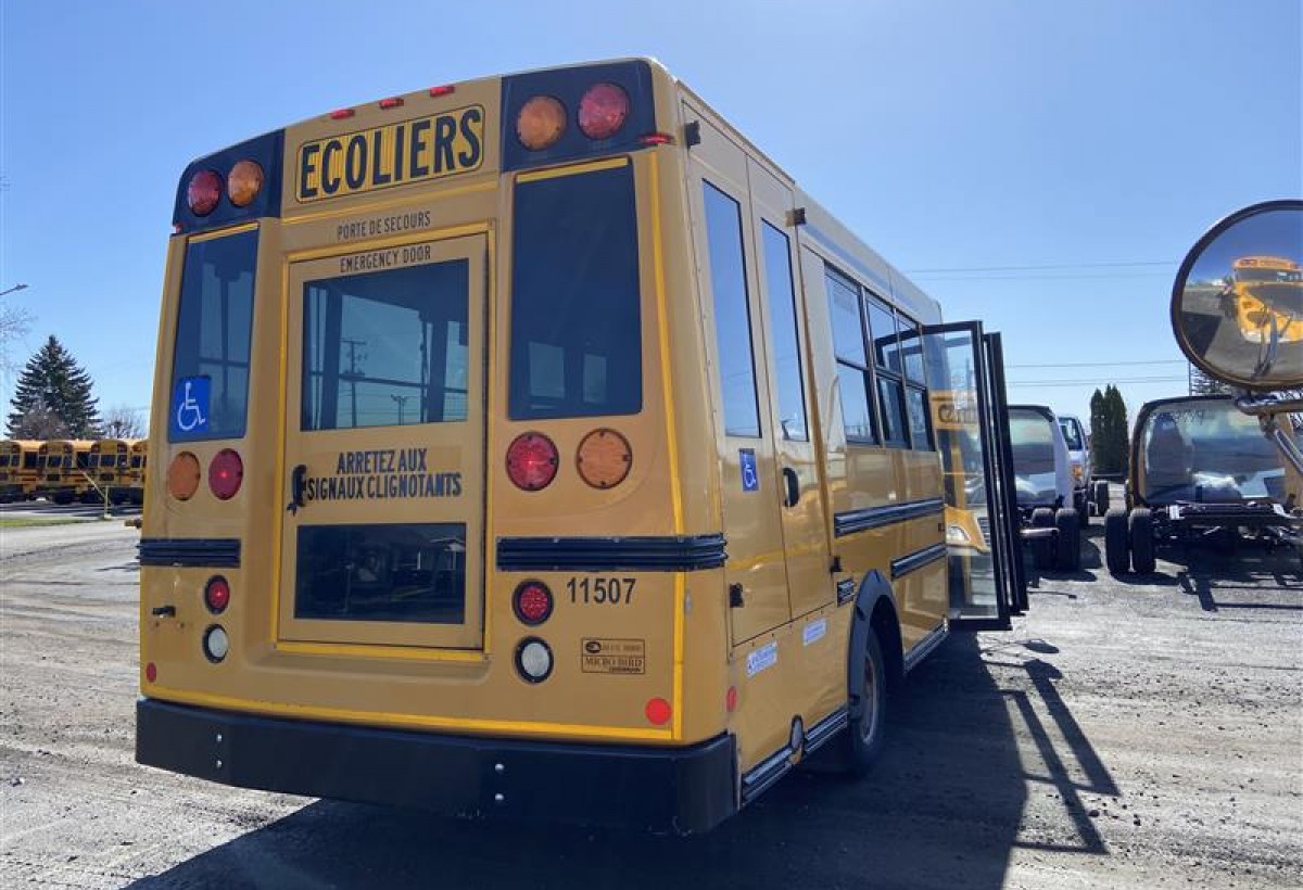 2011 MICRO BIRD G5 GMC - Girardin Blue Bird