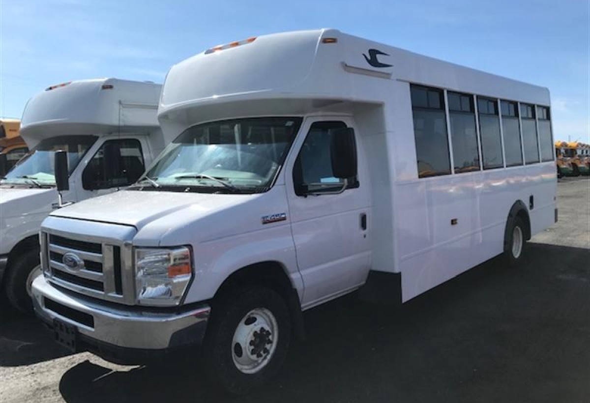 2017 Micro Bird Ford Minibus - Girardin Blue Bird