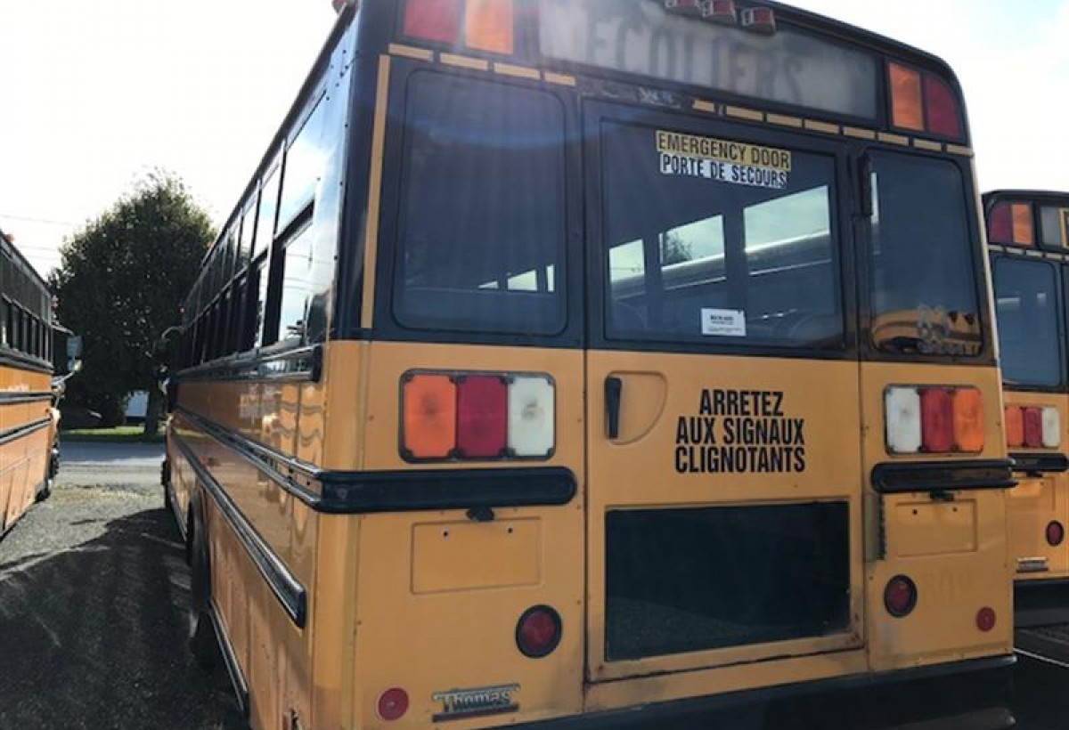 2009 Thomas Freightliner - Girardin Blue Bird