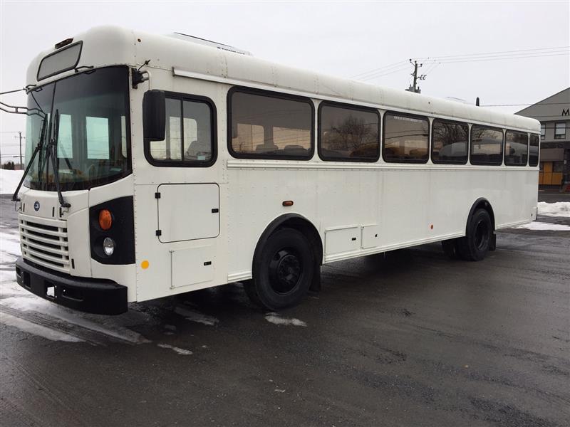 2014 BLUE BIRD TX3 - Girardin Blue Bird
