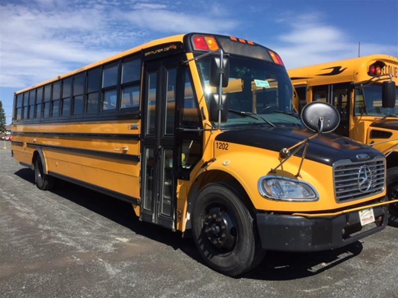 Freightliner C2 2017 - Girardin Blue Bird